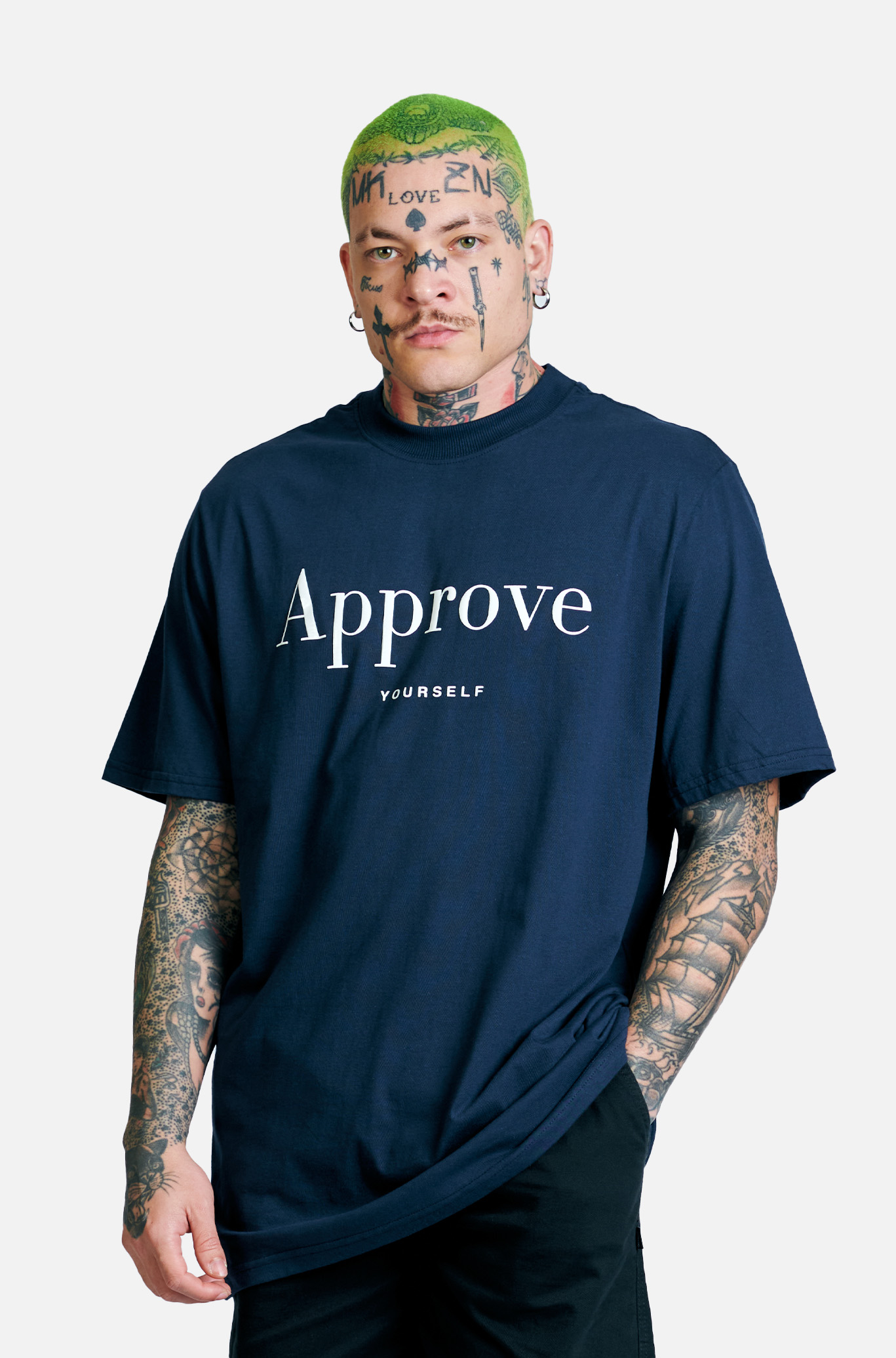 Camiseta Bold Approve Chromatic Azul Marinho